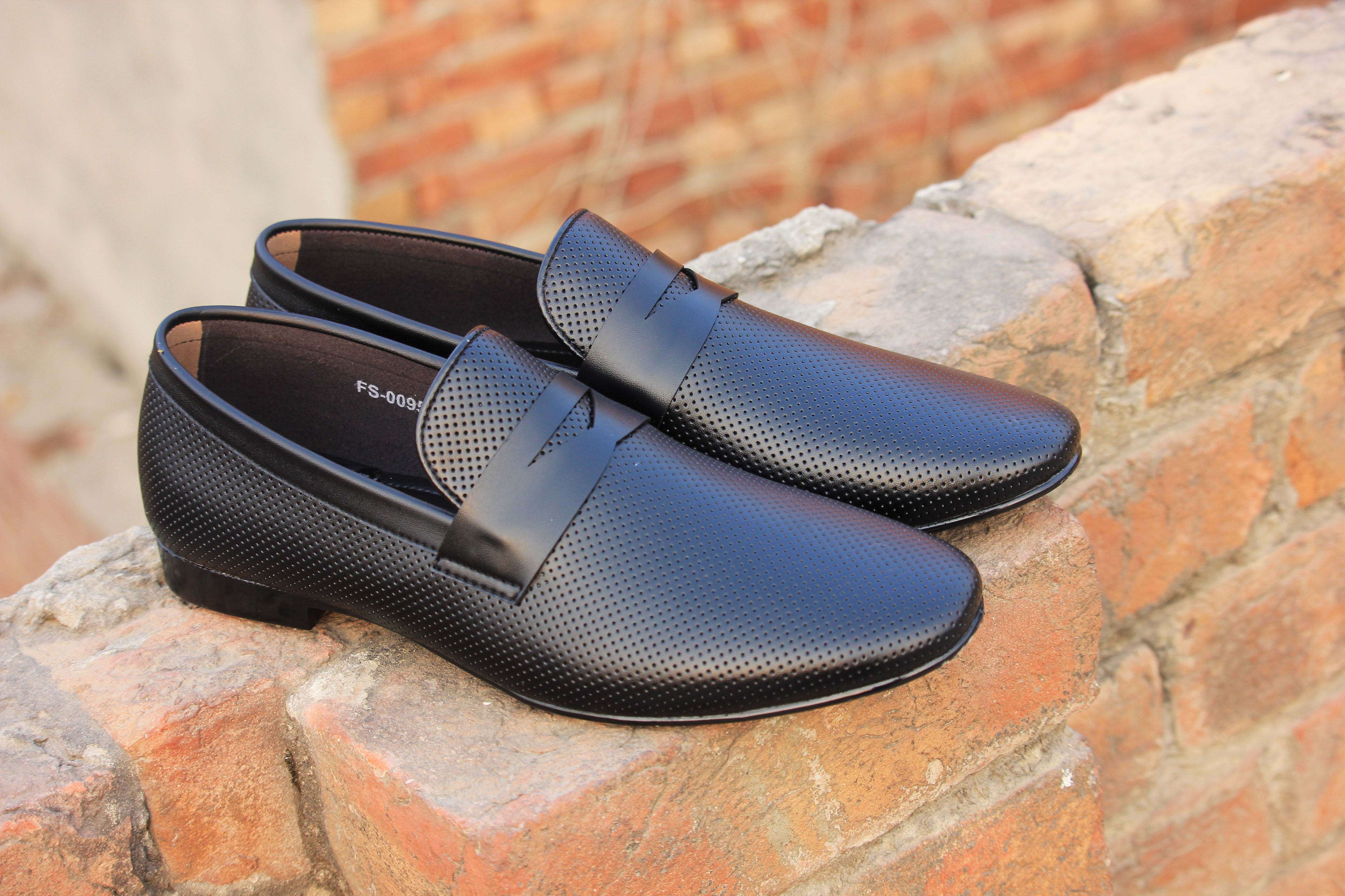 Dragon Shoes – DragonZee